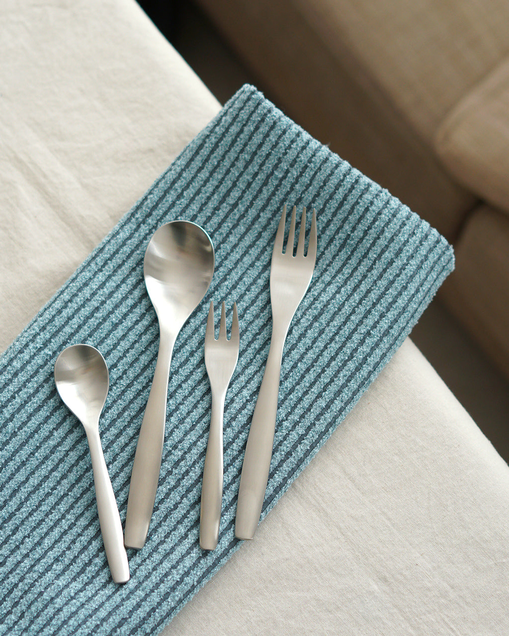 キントー KINTO HIBI スプーン(135/185mm) フォーク(140/190mm) 単品 ユニセックス 食洗器対応 食器 シルバー ギフト 27101 27104 27103 ...