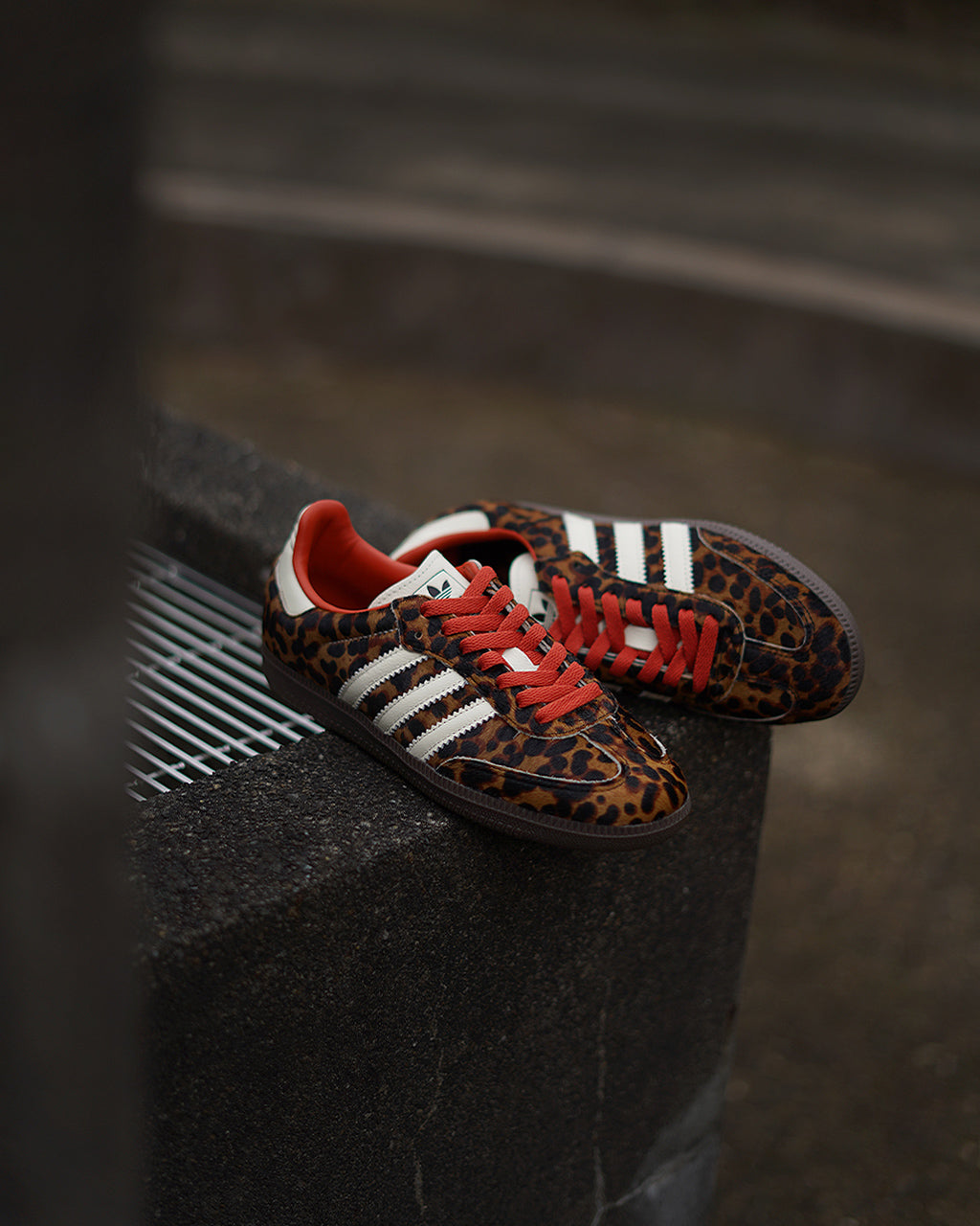 アディダス オリジナルス adidas originals サンバ オージー W レオパード ユニセックス SAMBA OG W ...